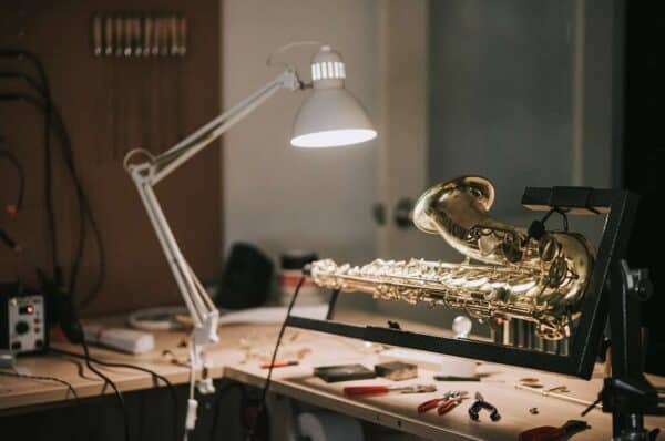 13 Garage Lighting and Fixture Ideas